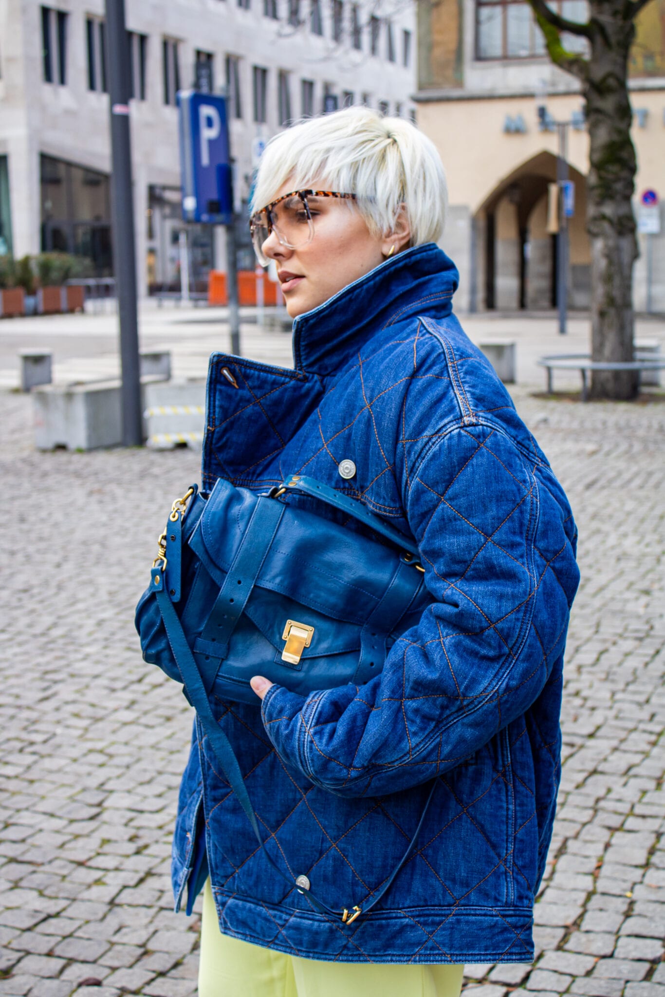 Rebecca In Europe – Sustainable fashion design and fiber art